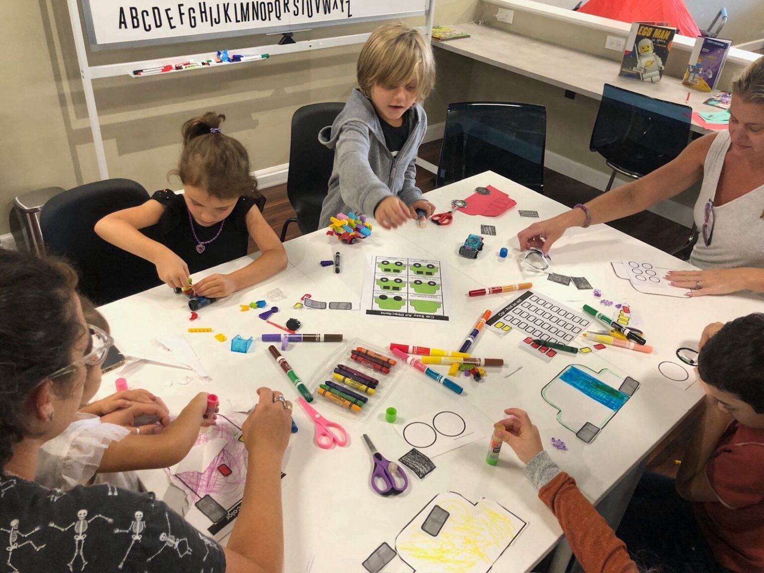 How to Successfully Support Neurodivergent Children in the Classroom ...